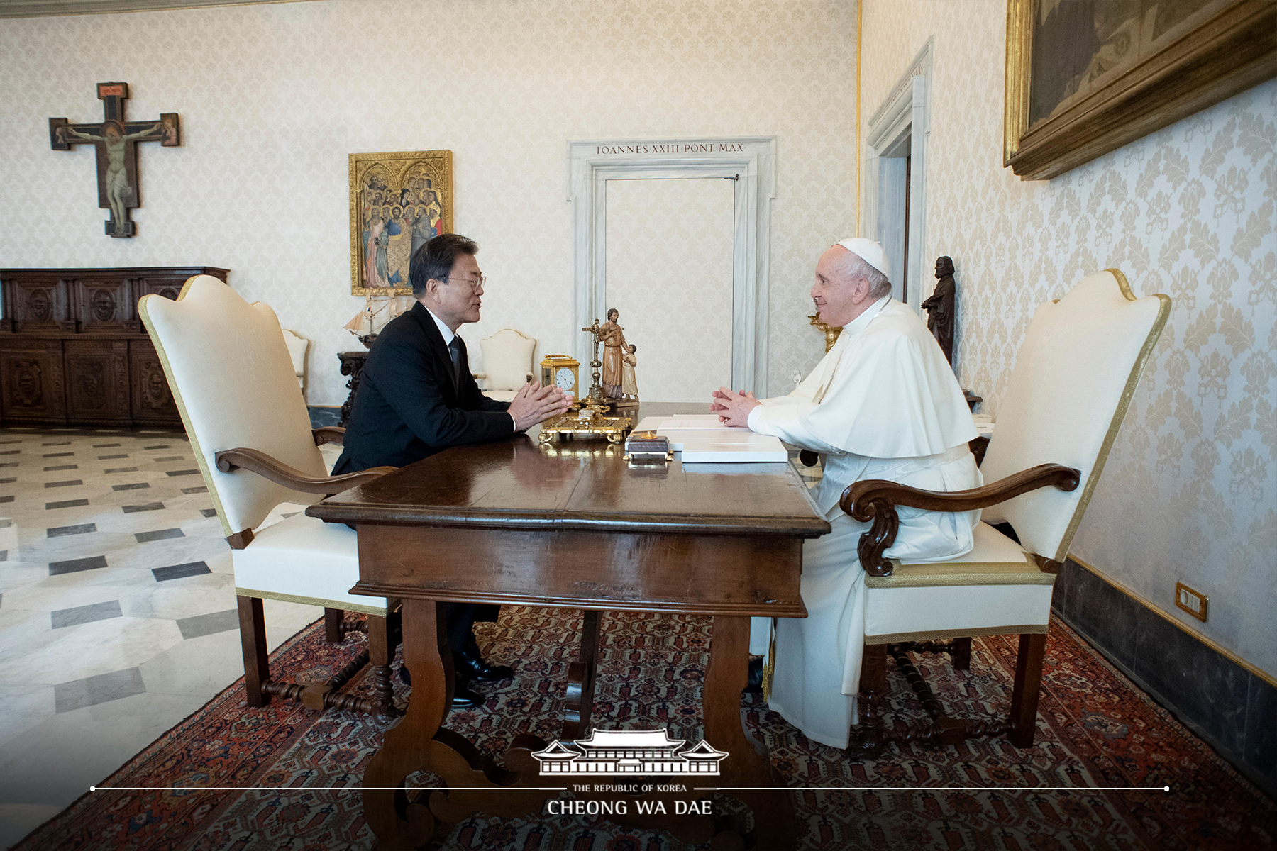 President Moon Proposes A Papal Visit to Pyongyang - Korea Economic ...